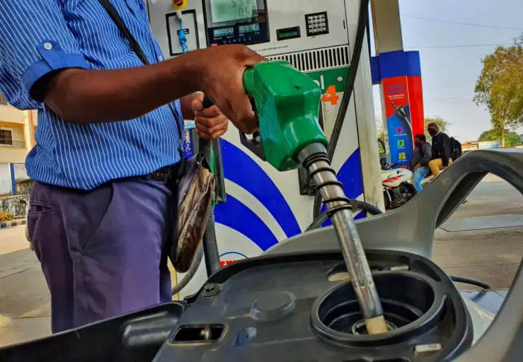 South Africans poised for early 2026 fuel price relief amid strong Rand ...