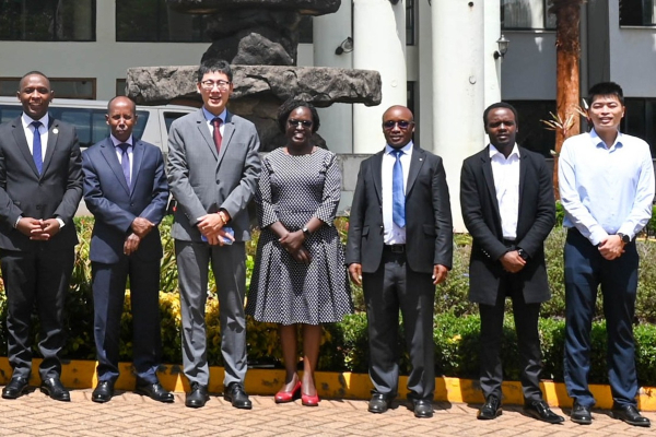 Kenya weighs Huawei tie-up to train civil servants in digital skills ...