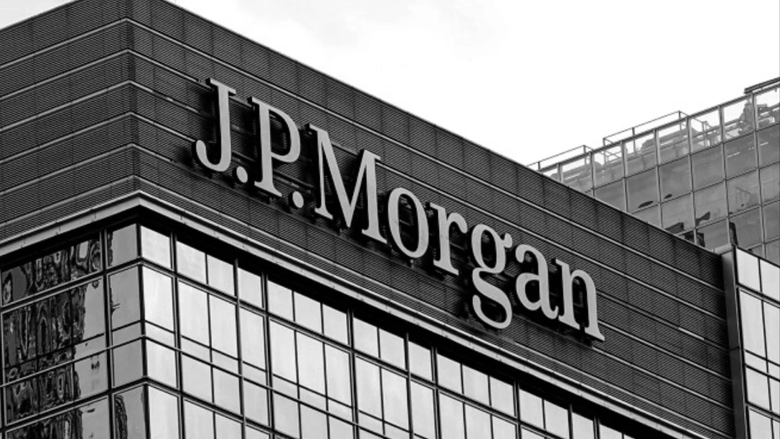 Angola extends US$1bn debt facility with JPMorgan for three years ...
