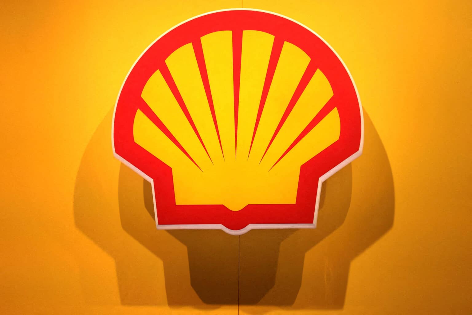 Shell Nigeria begins maintenance on Bonga vessel, temporarily cutting ...